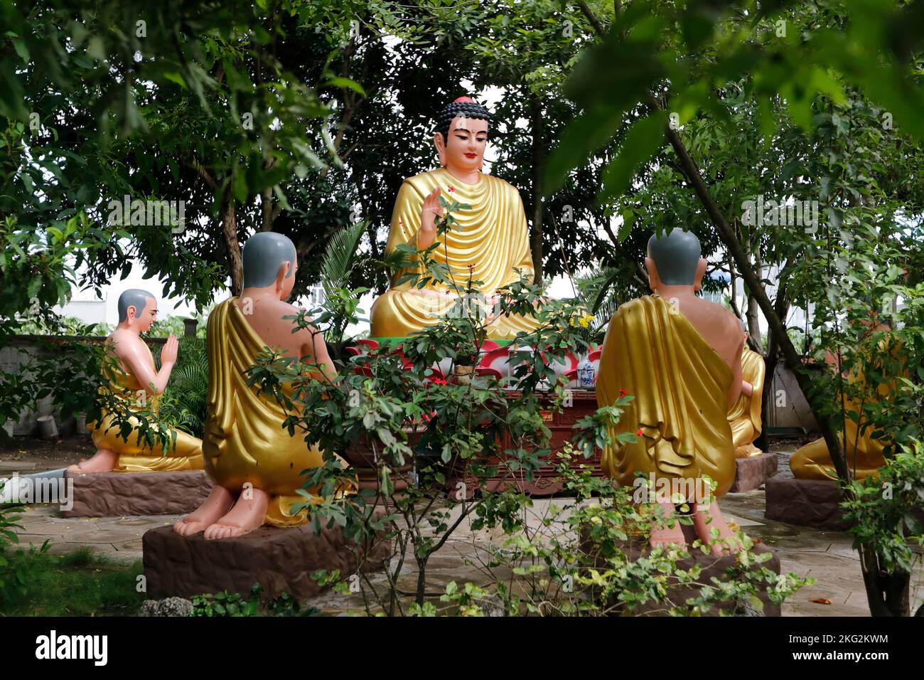 Long Duc buddhist temple. Life of Buddha. The Buddha preached His first ...