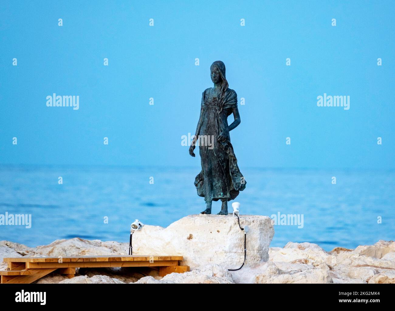 Sculpture of a mythical queen "Regina "created by renowned artist Yiota ...