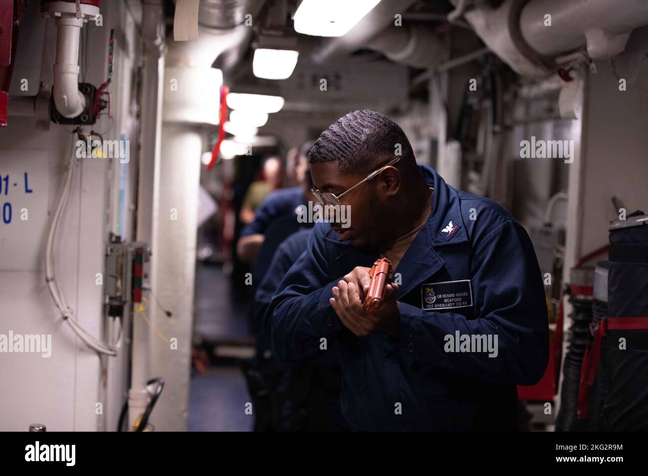 221026-N-LK647-1121 ATLANTIC OCEAN—Gunner’s Mate 3rd Class Richard ...