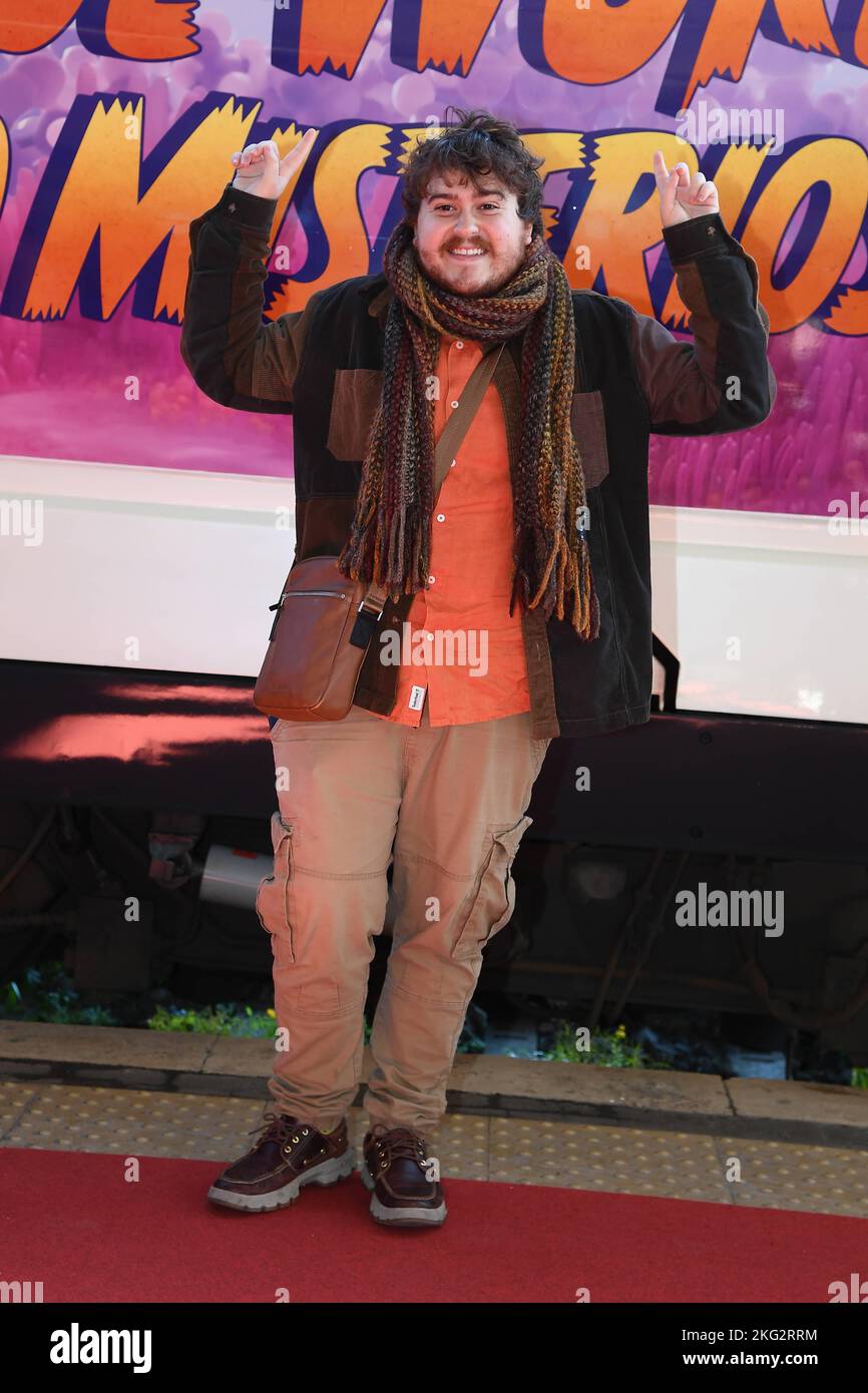 Lorenzo crisci hi-res stock photography and images - Alamy