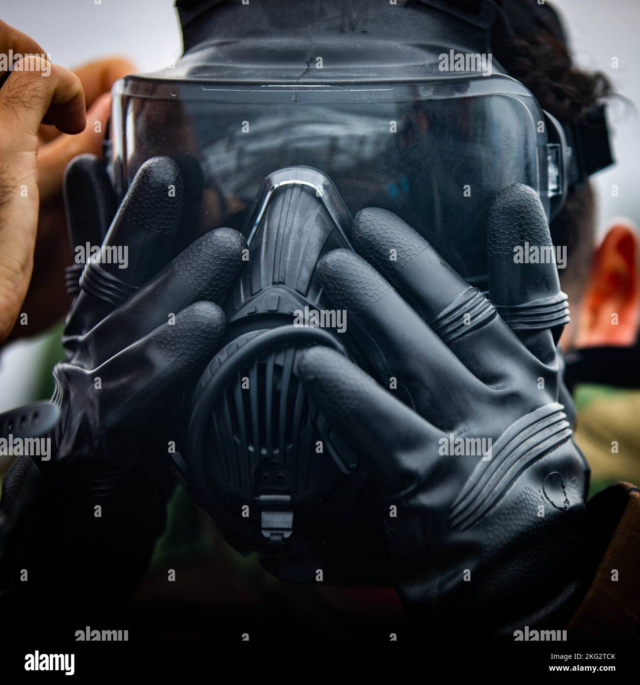 Culinary Specialist 3rd Class Elberth Diaz, assigned to the Arleigh ...