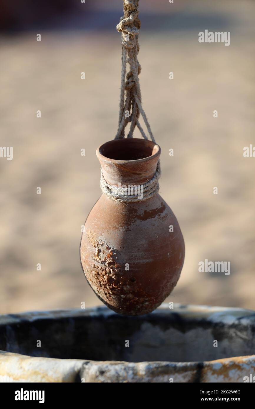 A traditional well. United Arab Emirates Stock Photo - Alamy