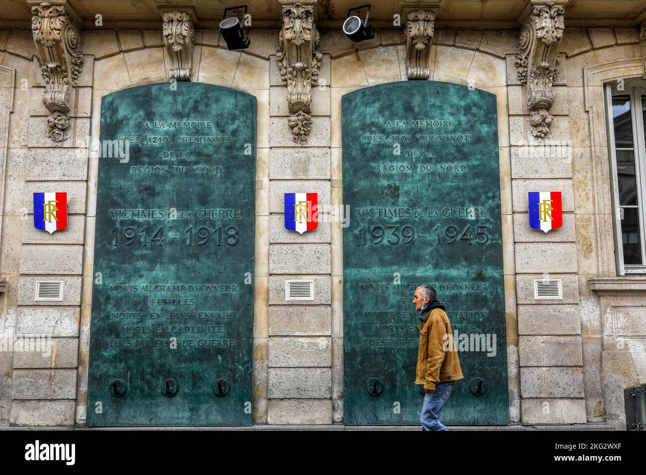 World War memorial in Paris, France Stock Photo - Alamy
