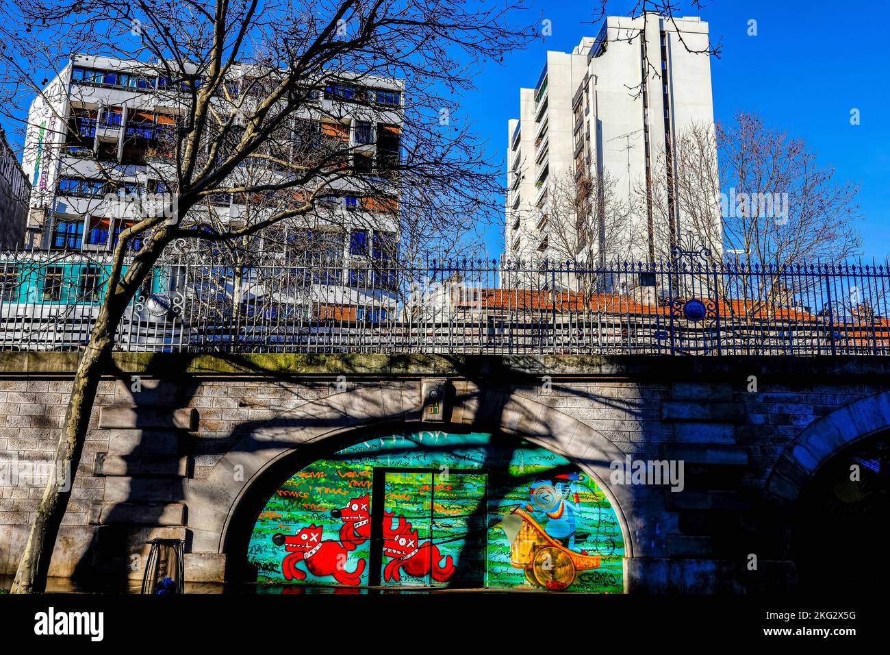 Paris 13 mural street art hi-res stock photography and images - Alamy