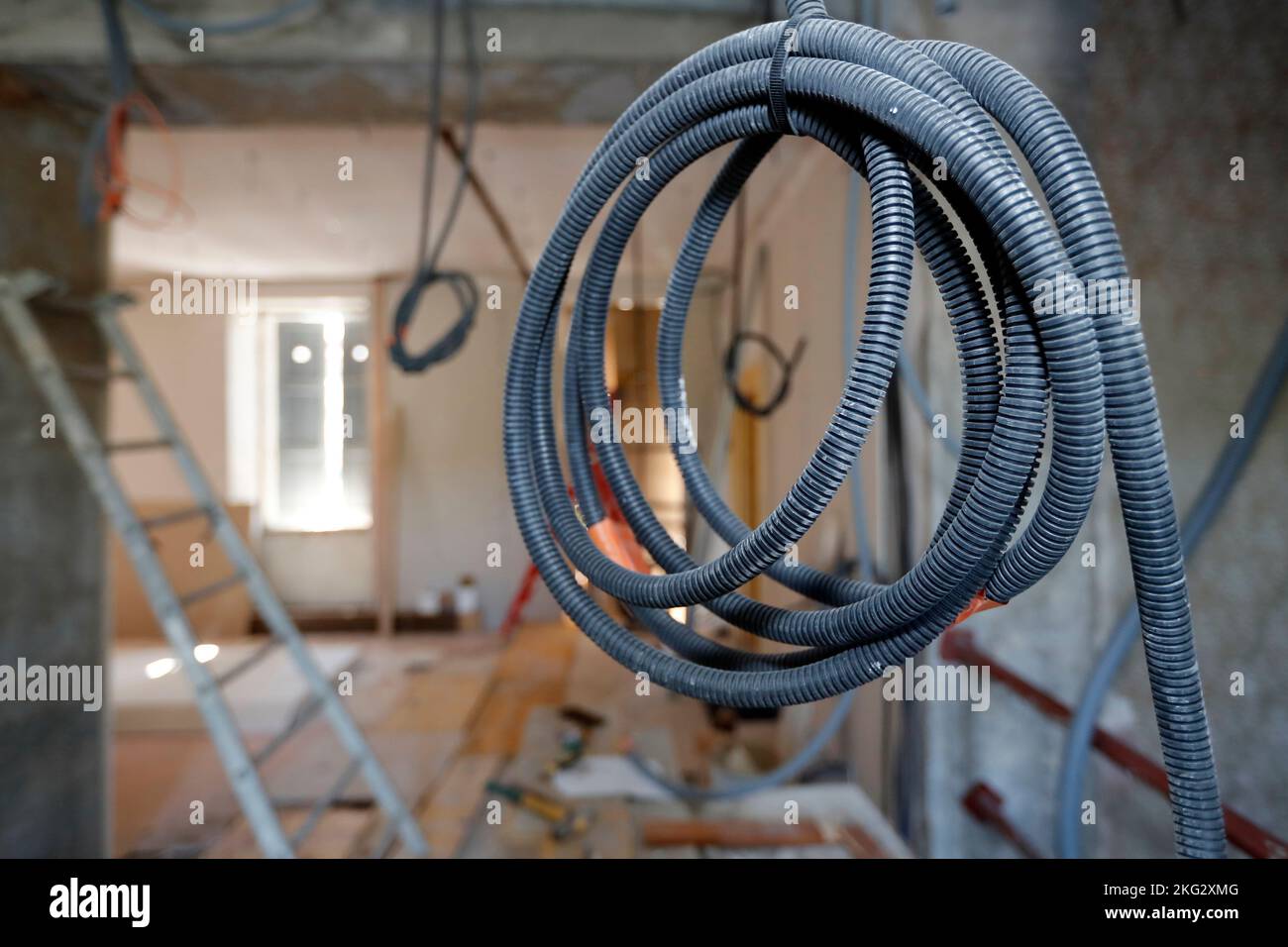 Interior of a house under renovation. Electrical cables Stock Photo - Alamy