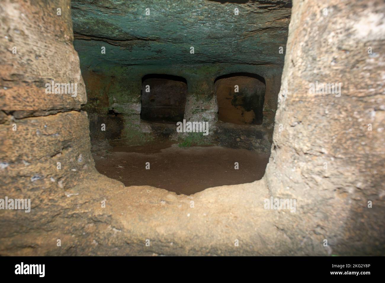 Subterranean tombs hi-res stock photography and images - Alamy
