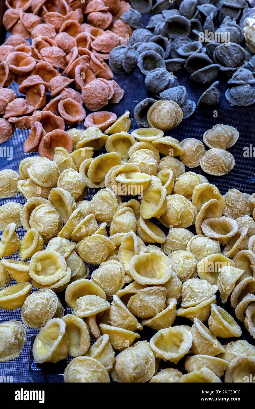 Hand-made pasta in Bari old city, Puglia, Italy Stock Photo - Alamy