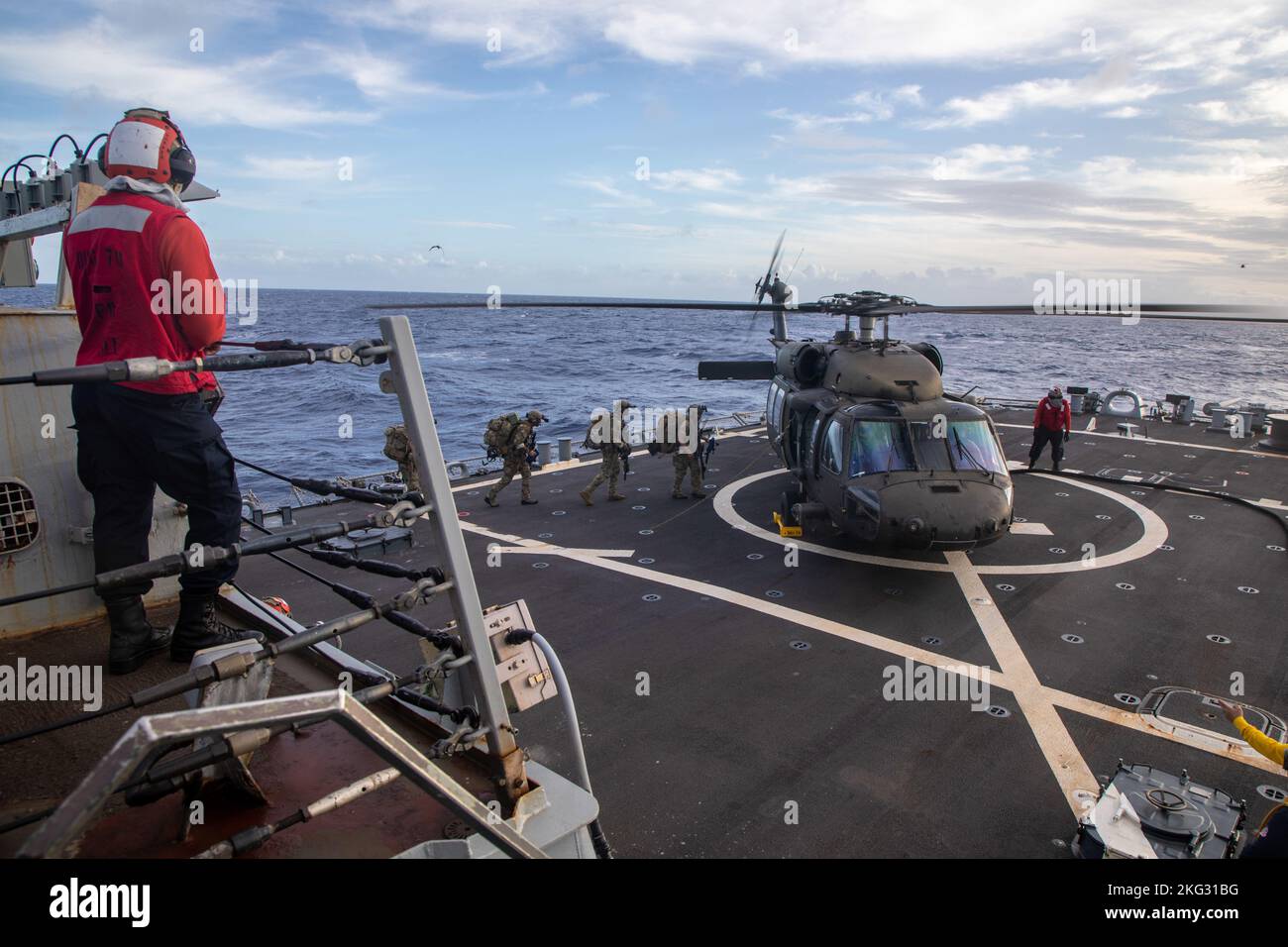 U.S. Soldiers assigned to the 2nd Battalion, 1st Special Forces Group ...