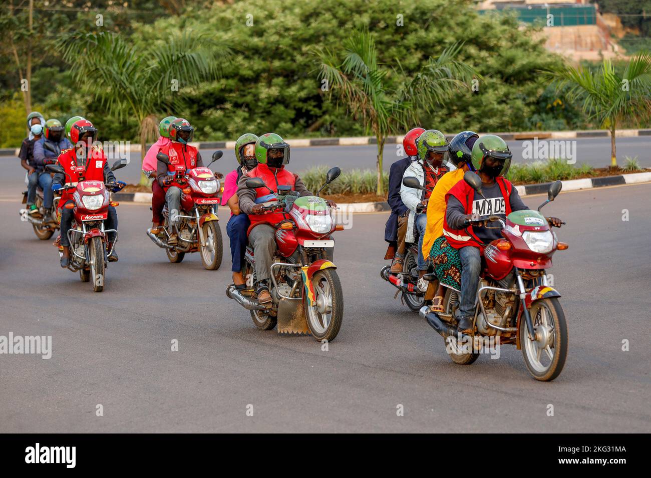 Homme rwandais hi-res stock photography and images - Alamy