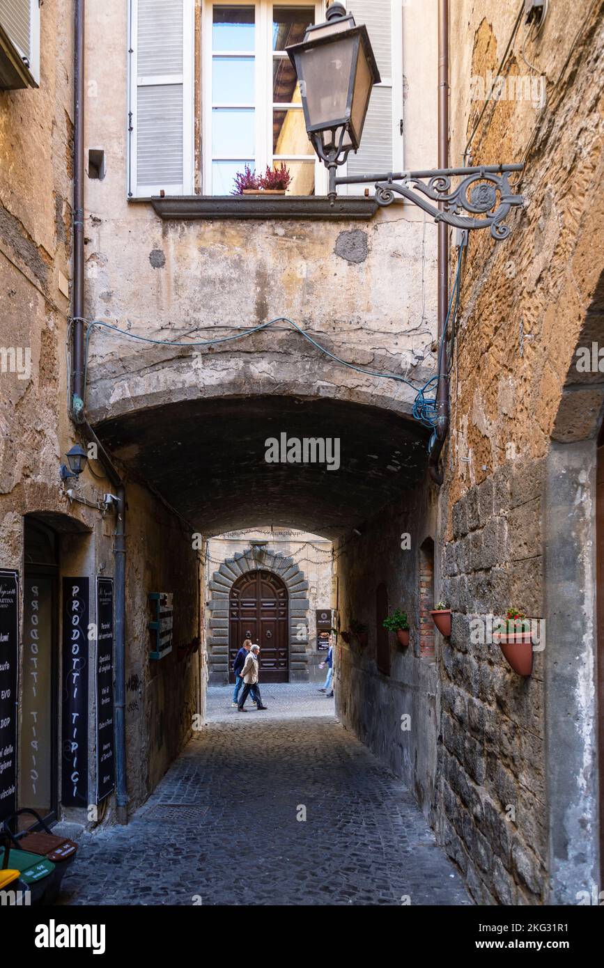 Todi, Umbria, Italy - October 31, 2022: picturesque ancient narrow ...