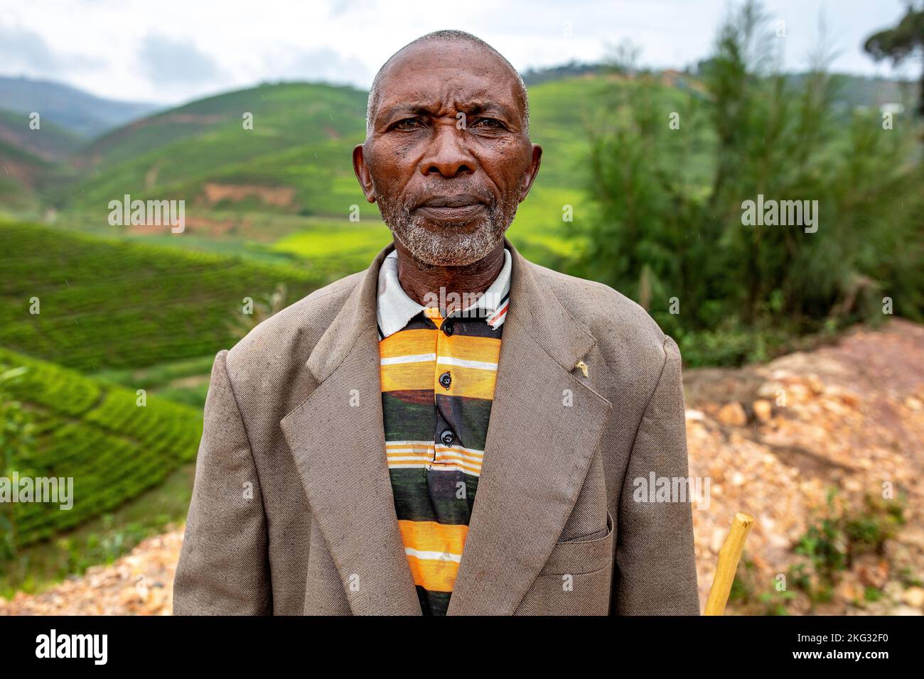 Homme rwandais hi-res stock photography and images - Alamy