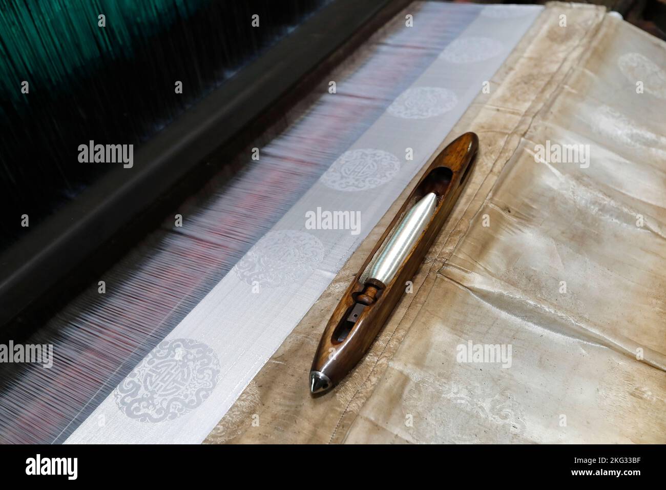 Tan chau silk hi-res stock photography and images - Alamy