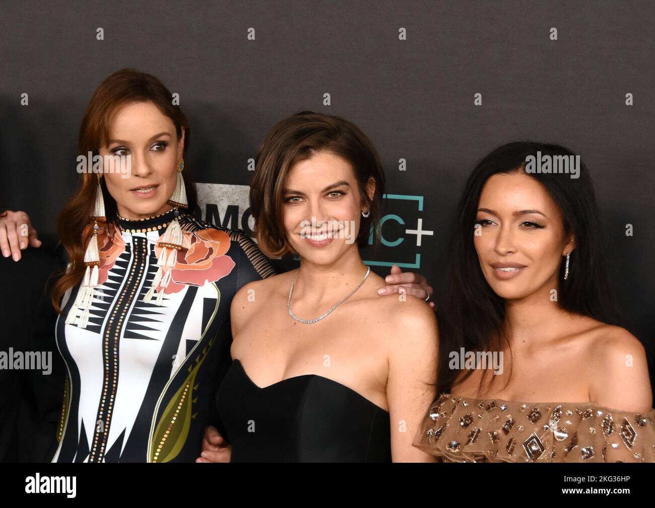 Los Angeles, California, USA 20th November 2022 (L-R) Actress Sarah ...