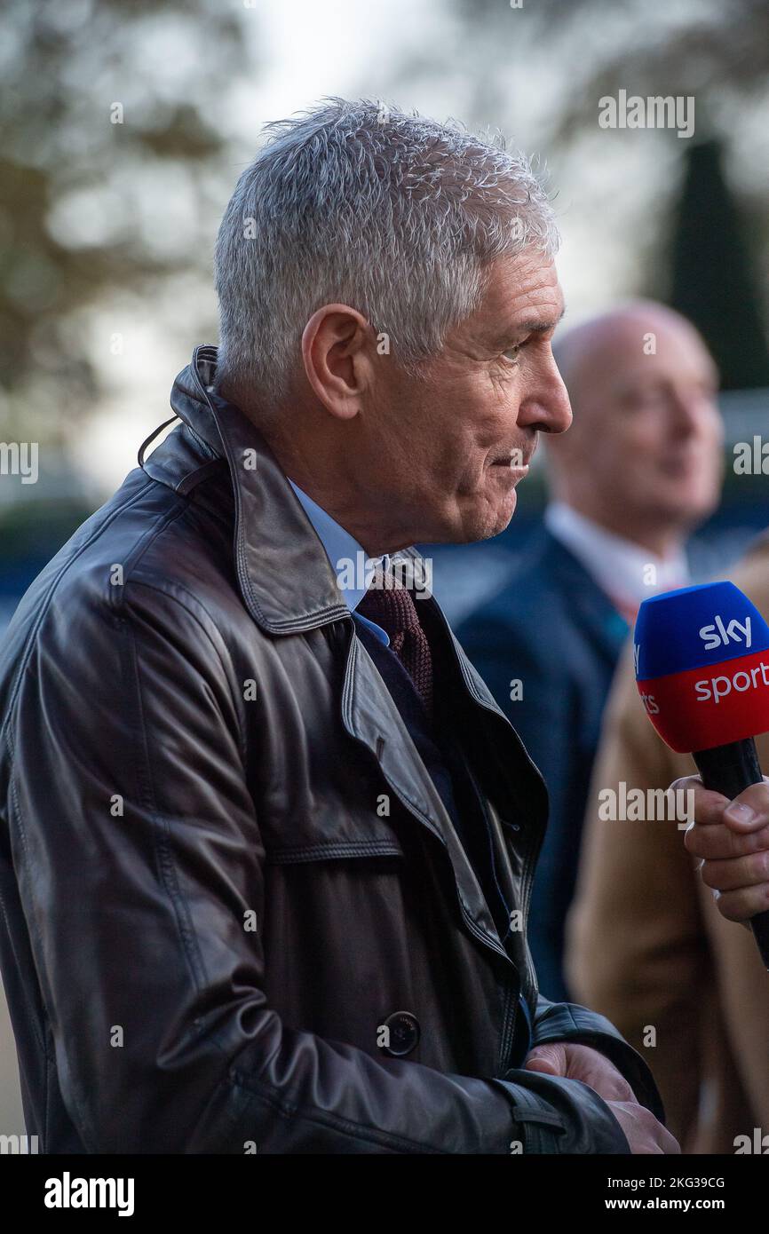 Paul nicholls 2022 winner hi-res stock photography and images - Alamy