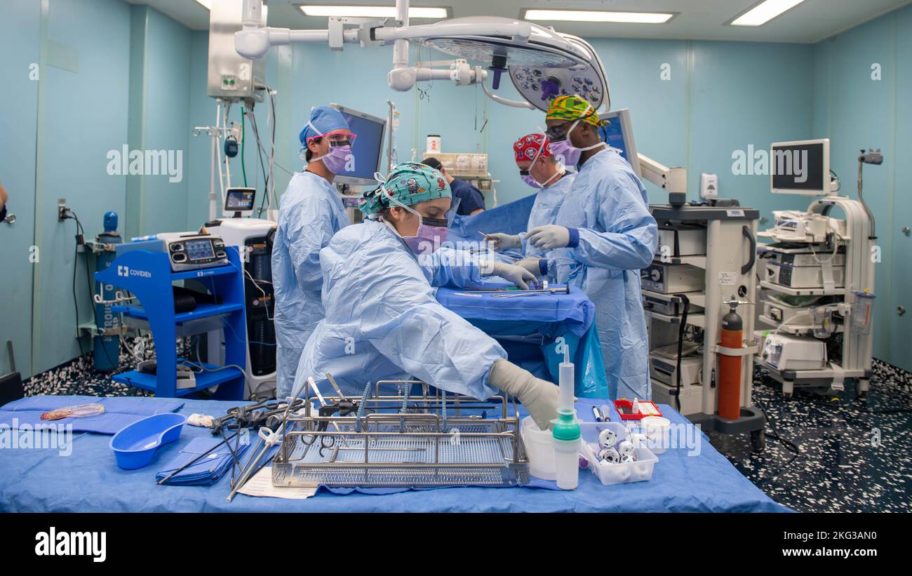 Laparoscopic cholecystectomy hi-res stock photography and images - Alamy