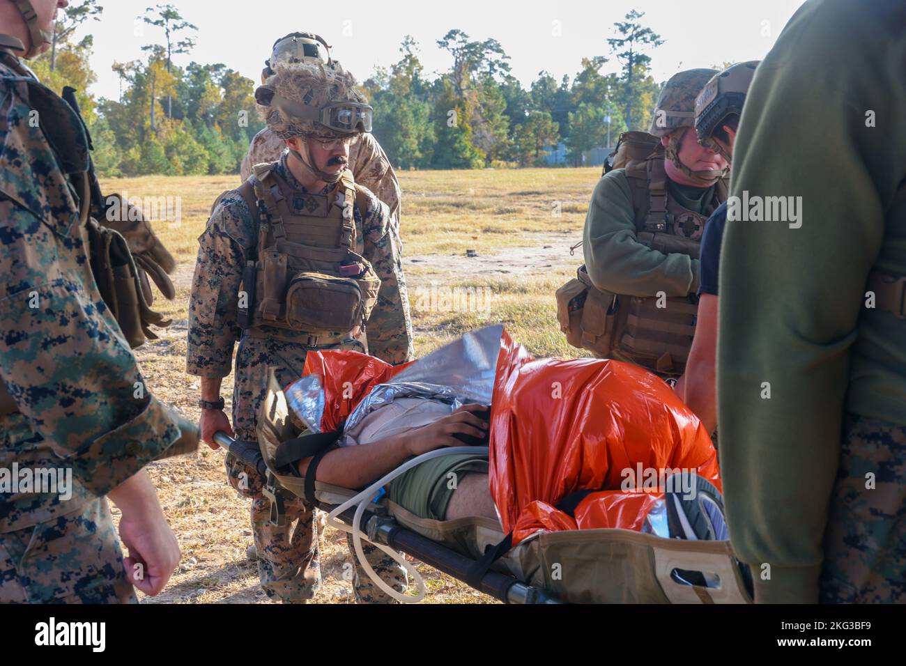 U.S Marines and Sailors with the 26th Marine Expeditionary Unit (MEU ...
