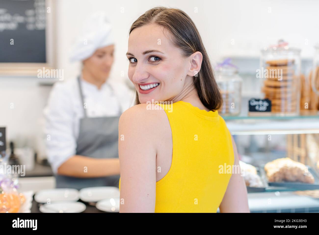 Customer in pastry shop hi-res stock photography and images - Alamy