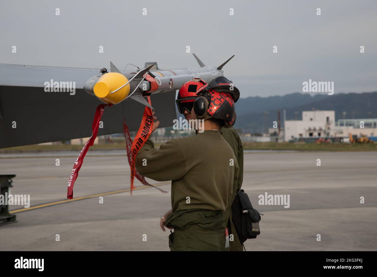 U.S. Marines assigned to Marine Fighter Attack Squadron (VMFA) 312 ...