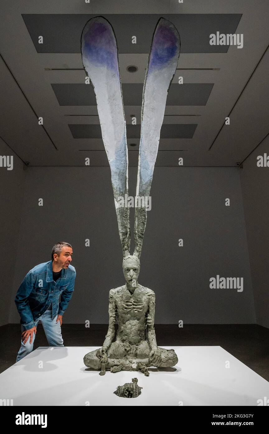 Human animal hybrid sculptures hi-res stock photography and images - Alamy