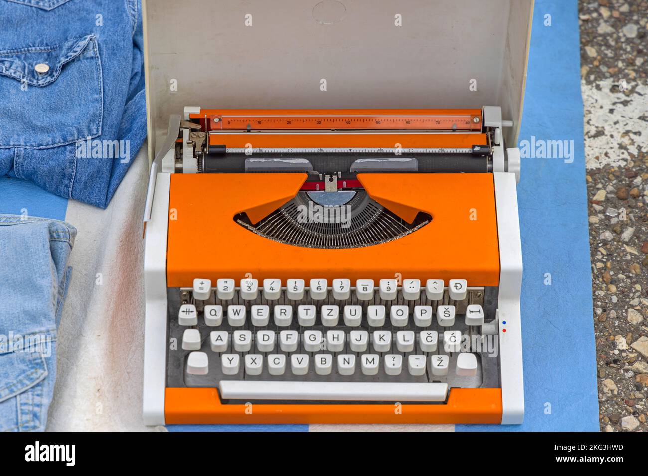 Portable Orange Typewriter Machine With Transport Box for Sale at Flea ...