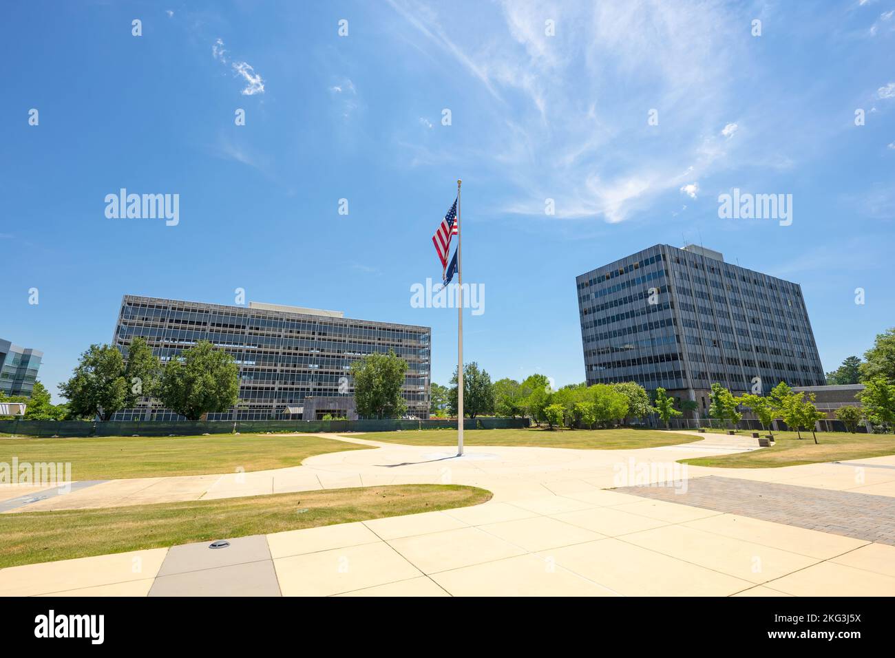 Pre demolition photos of NASA MSFC building 4201 from the roof of 4221 ...