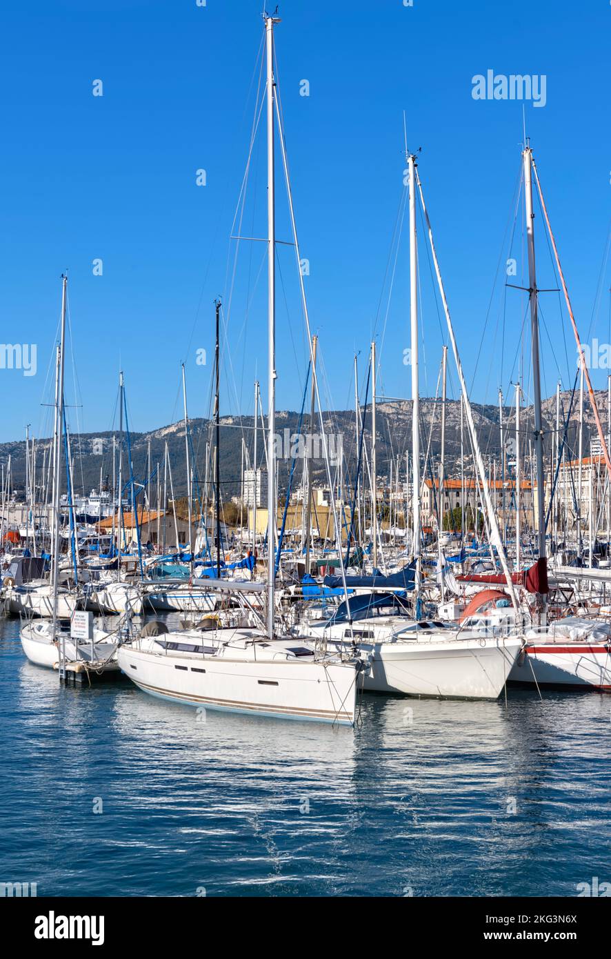 Sailing yachts at Port de Vieille Darse, Toulon, Côte d'Azur, France ...
