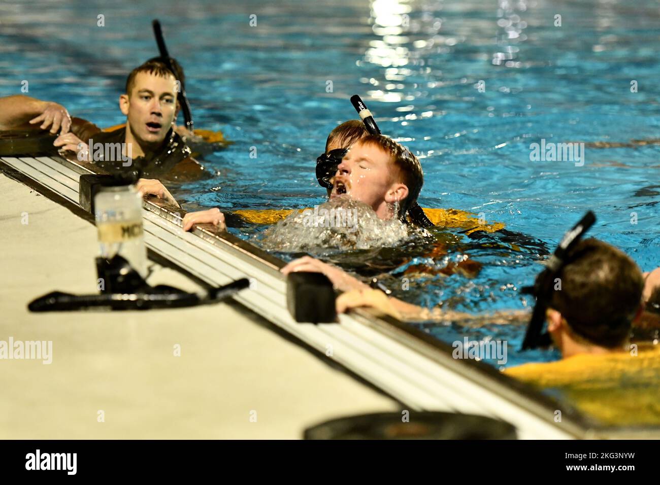 Special amphibious reconnaissance corpsman hi-res stock photography and ...