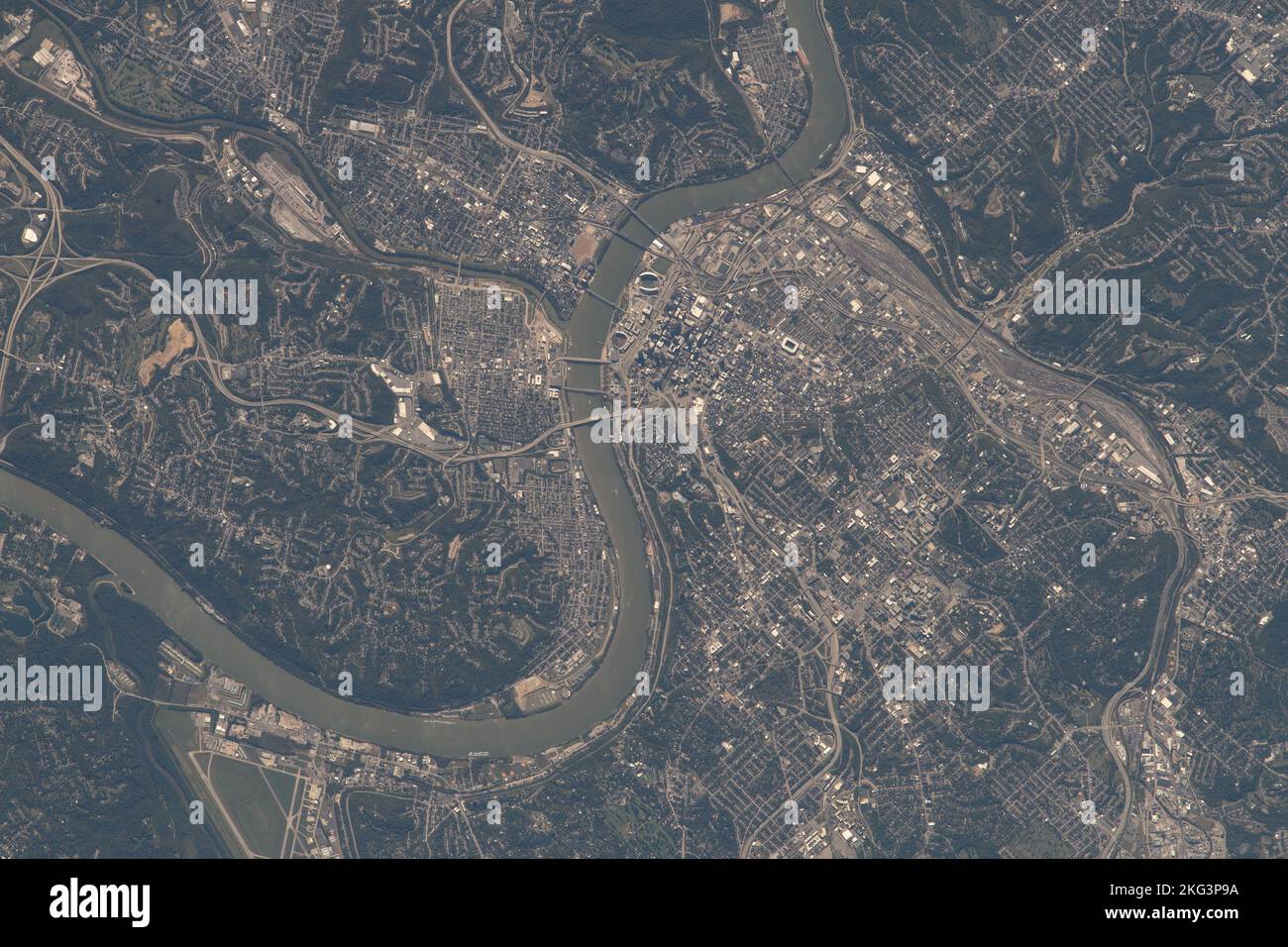 Earth observation taken by Expedition 68 crew. iss068e006622 (Sept. 30, 2022) --- The Ohio River ...