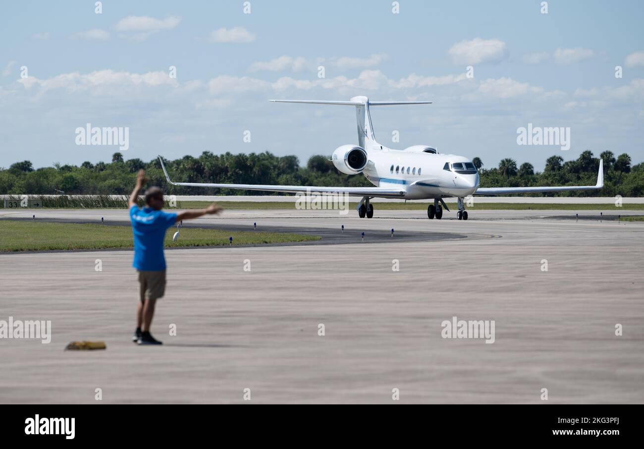 Gulfstream v florida hi-res stock photography and images - Alamy
