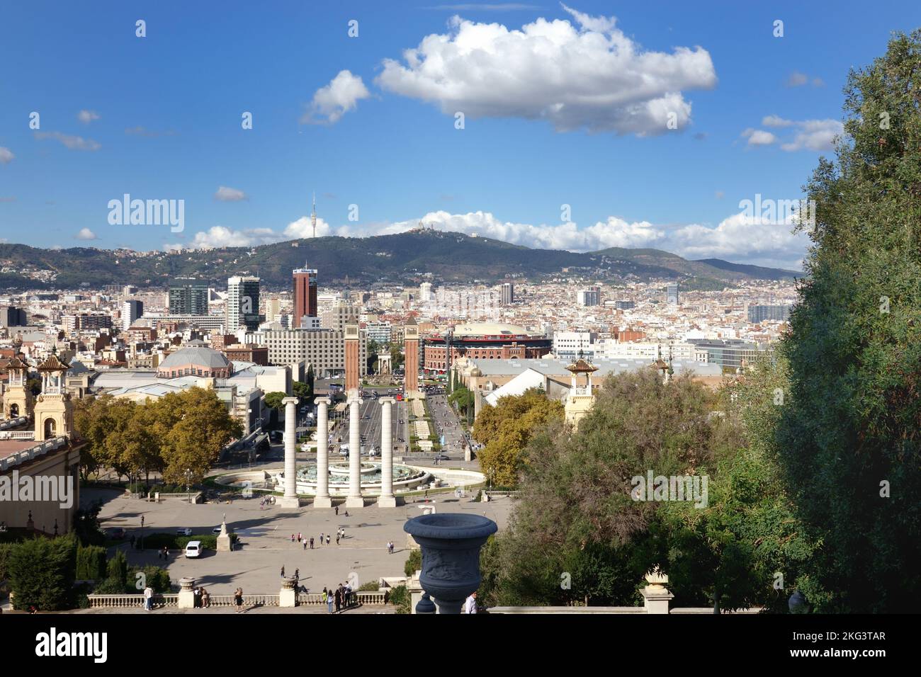 The four columns barcelona hi-res stock photography and images - Alamy