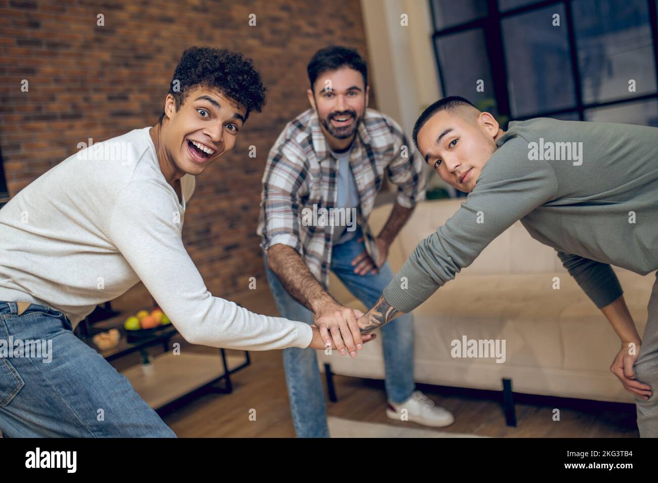 Rock paper scissors hand game hi-res stock photography and images - Alamy