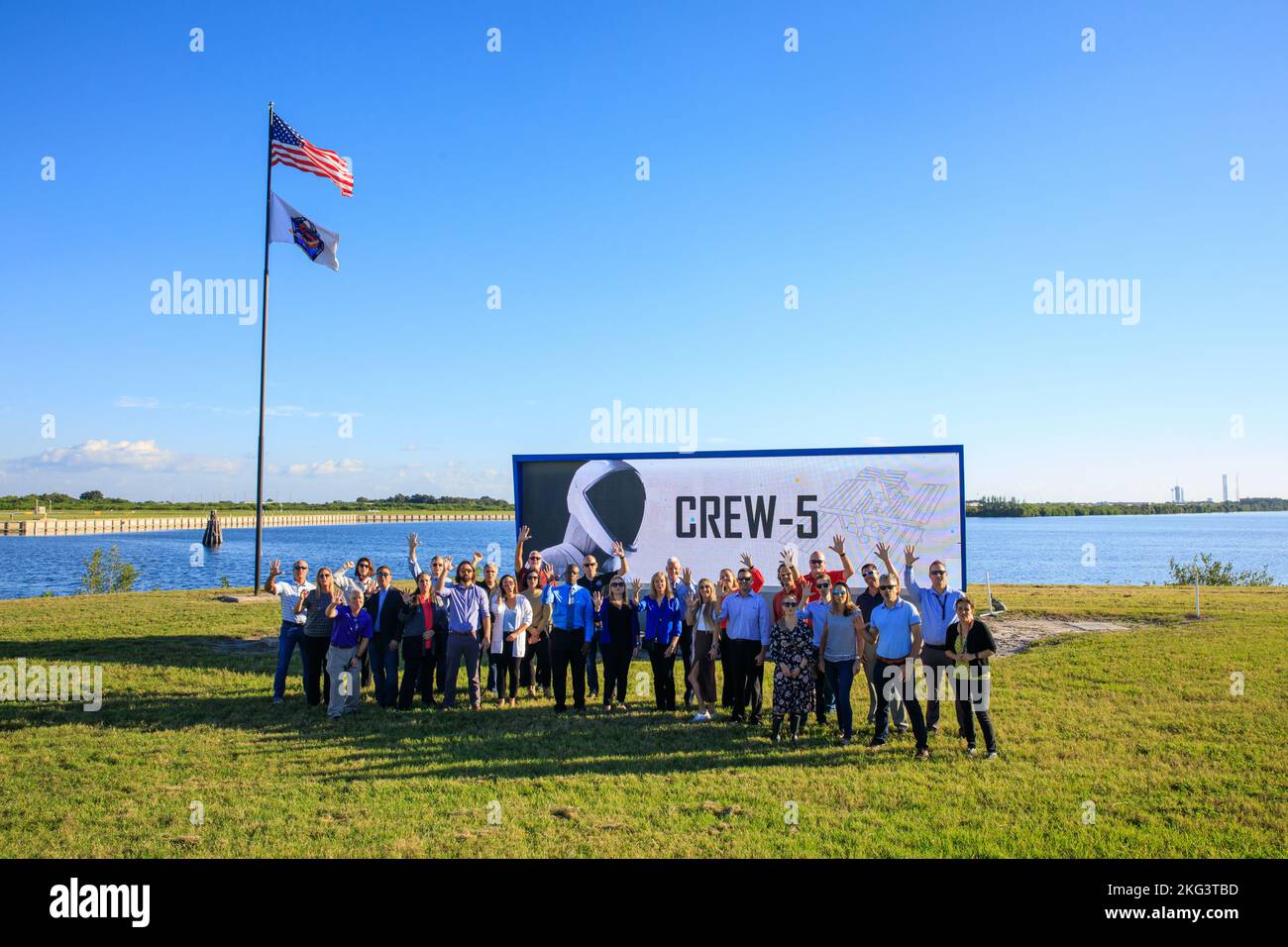 Crew dragon spacecraft countdown clock hi-res stock photography and ...