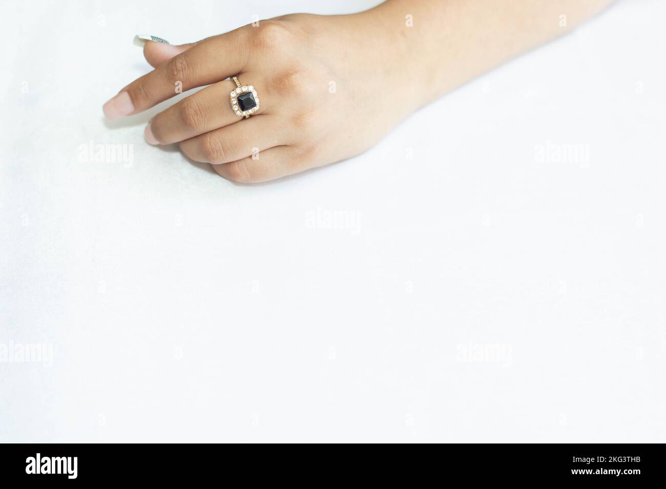 Ring in hand woman isolate on white background,Show ring on finger ...