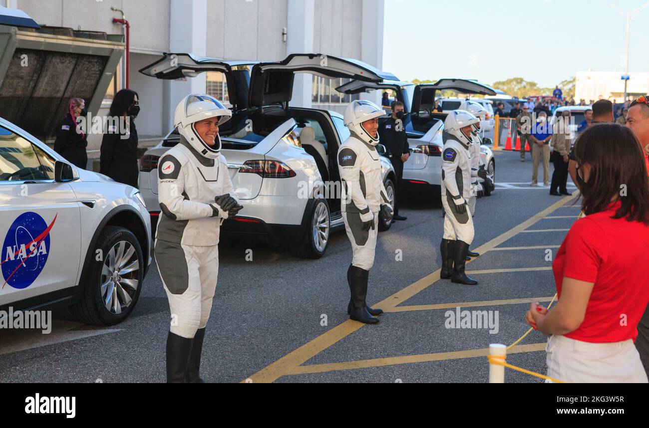 NASA's SpaceX Crew-5 Live Launch Coverage. NASA’s SpaceX Crew-5 say goodbye to friends and ...
