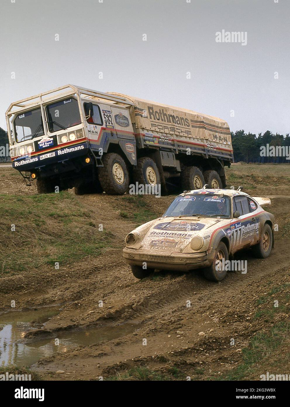 Porsche 953 paris dakar car hi-res stock photography and images - Alamy
