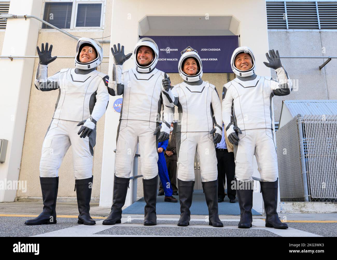 Iss astronauts space walking hi-res stock photography and images - Alamy
