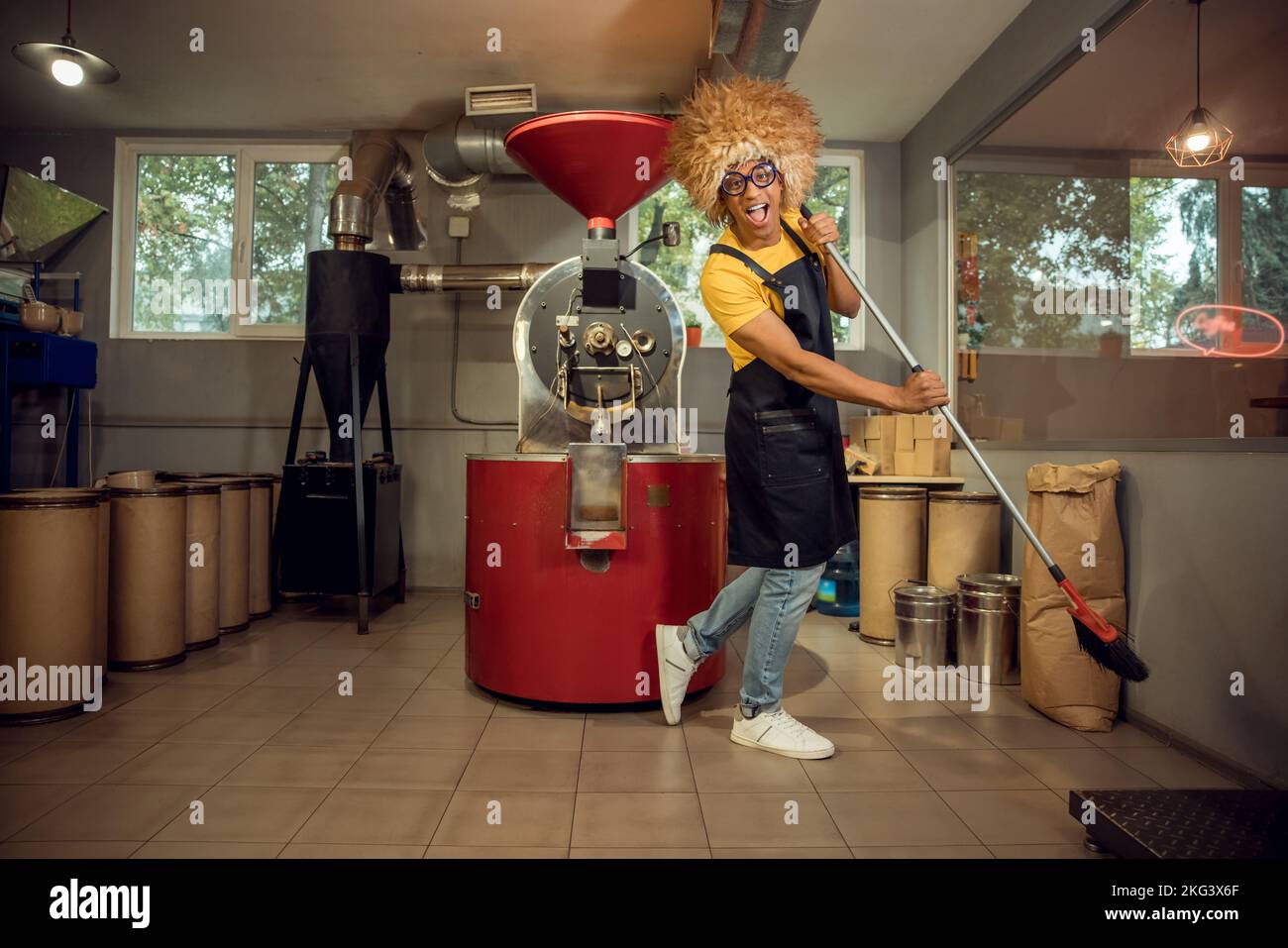 Cleaning shop interior hi-res stock photography and images - Alamy