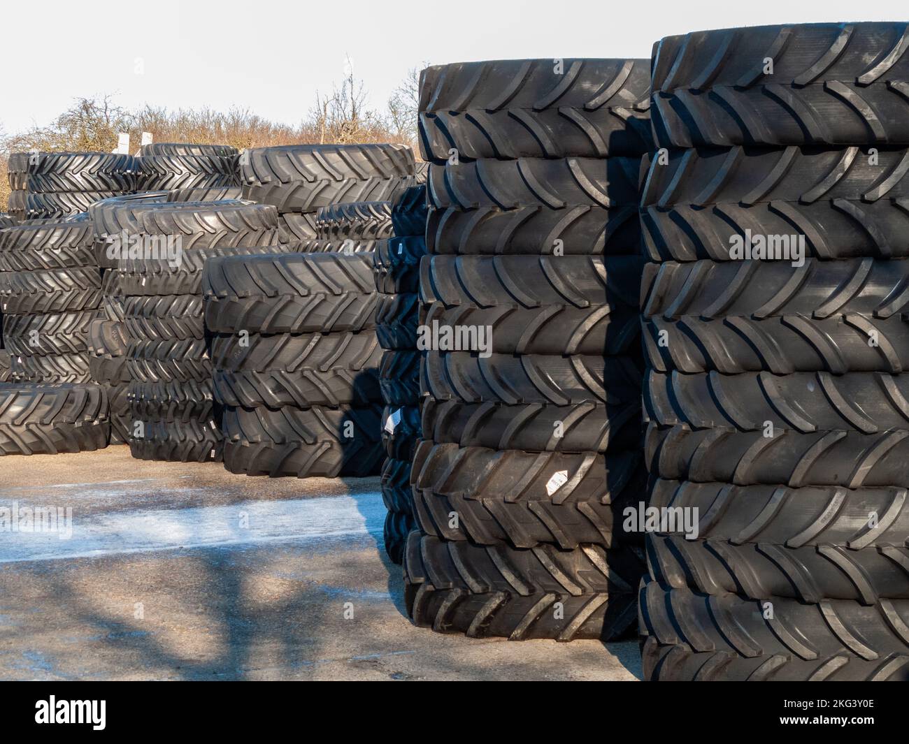 New holland agricultural tractors hi-res stock photography and images ...