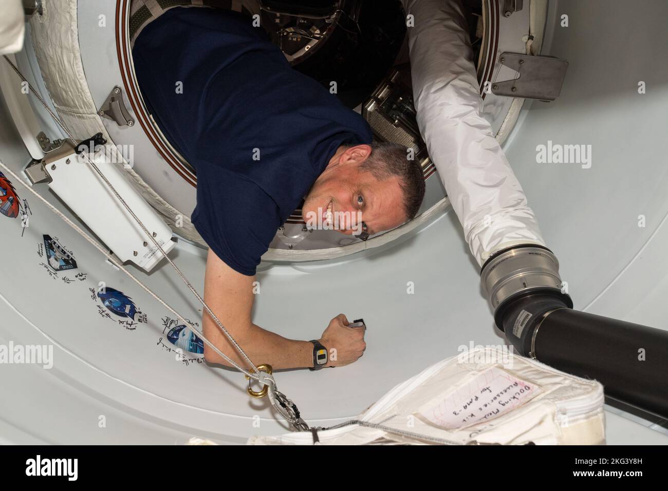 . iss068e016449 (Oct. 12, 2022) --- NASA astronaut and Expedition 68 ...