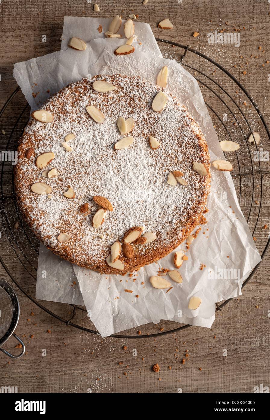Overhead shot of cake hi-res stock photography and images - Alamy