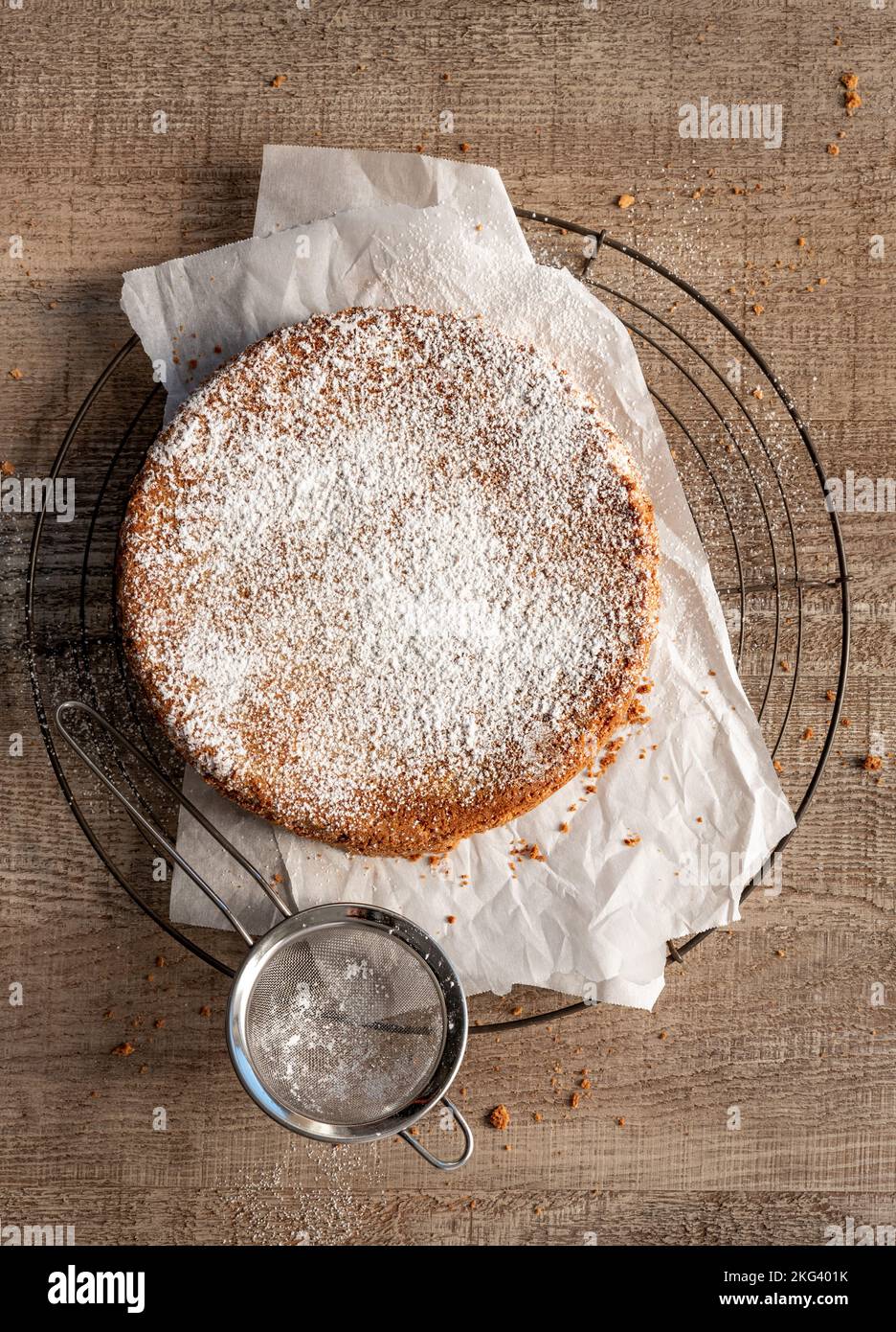 Overhead shot of cake hi-res stock photography and images - Alamy
