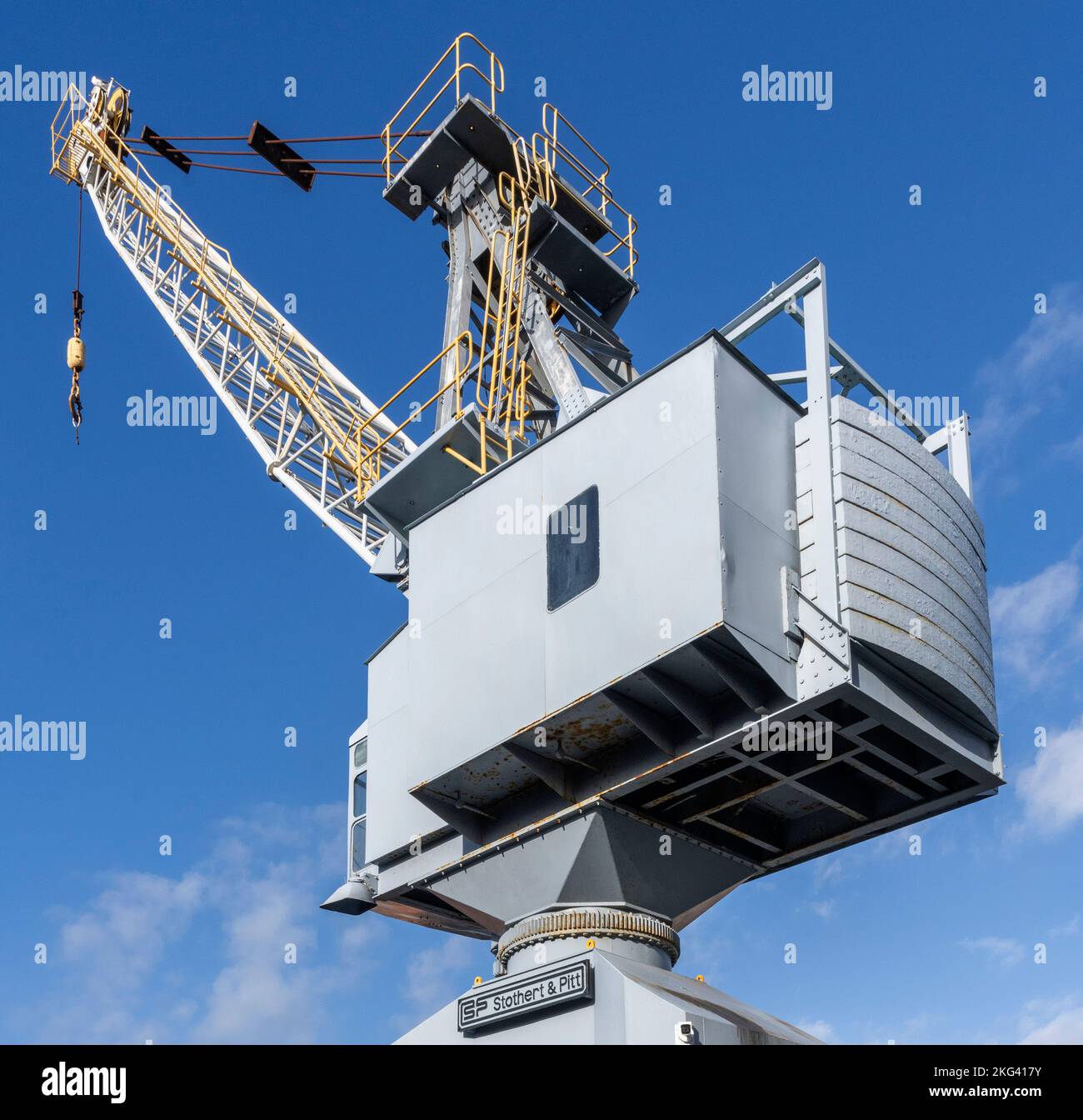 Stothert & Pitt an original dockside crane at Gunwharf Quays ...