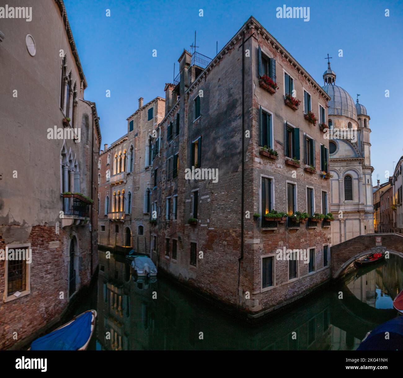 City scene of Venice during Covid-19 lockdown without visitors at ...
