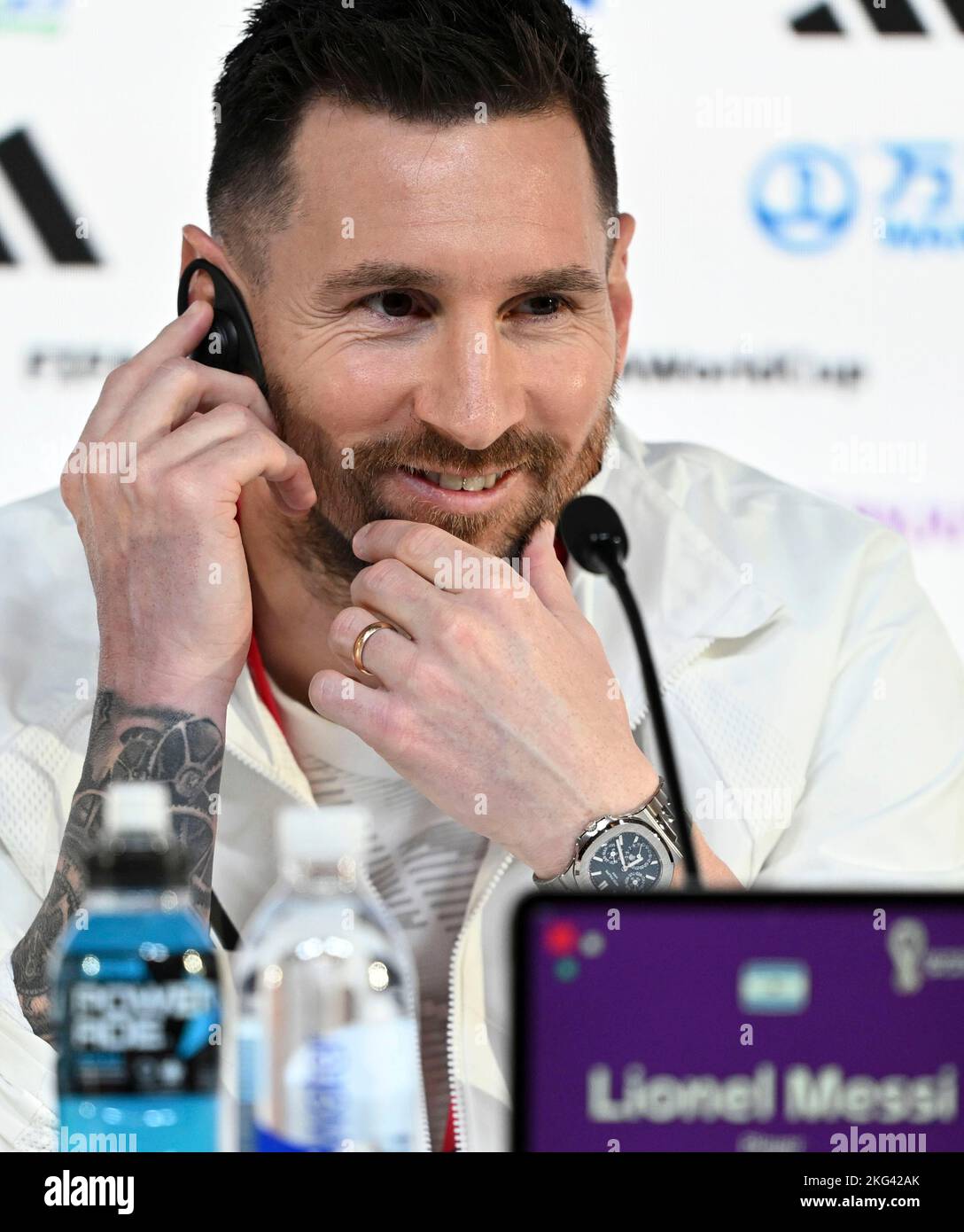 Lionel messi press conference world cup hi-res stock photography and ...