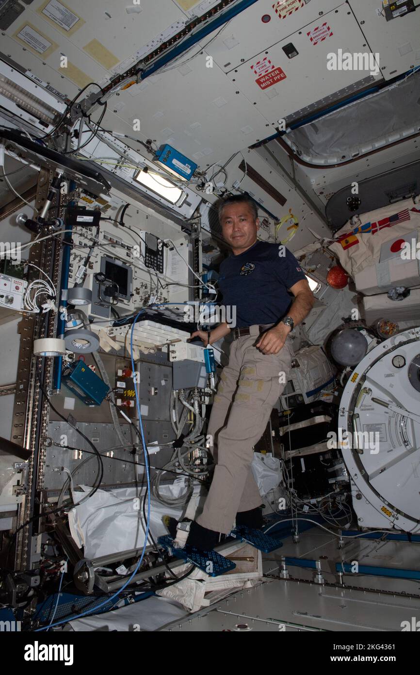 . iss068e017746 (Oct. 21, 2022) --- Expedition 68 Flight Engineer ...