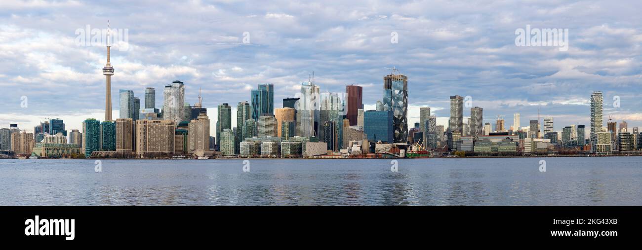 Panorama of Toronto skyline from Ward's Island, Toronto Islands Stock ...