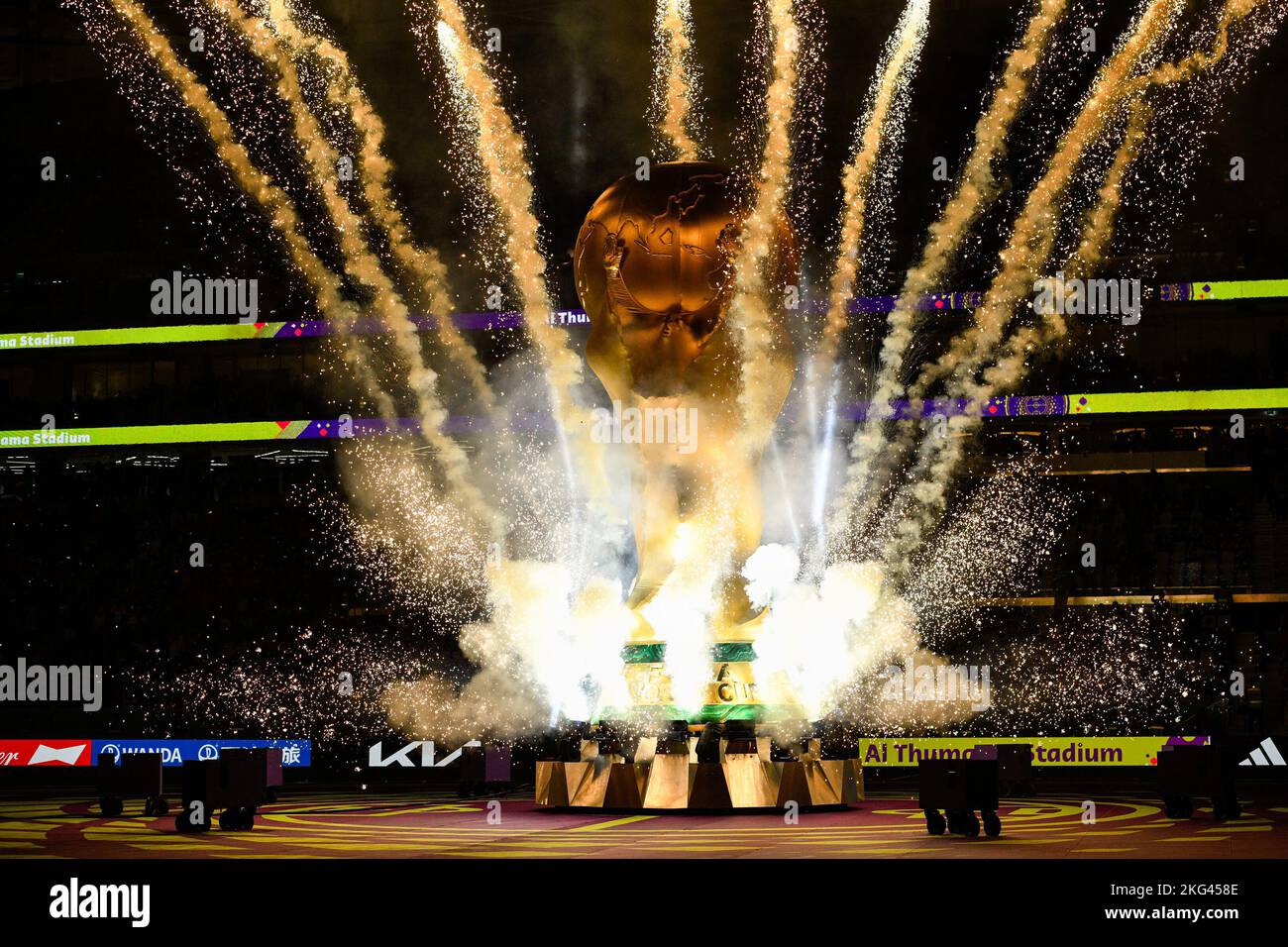DOHA, QATAR - NOVEMBER 21: A giant replica of the FIFA World Cup trophy ...