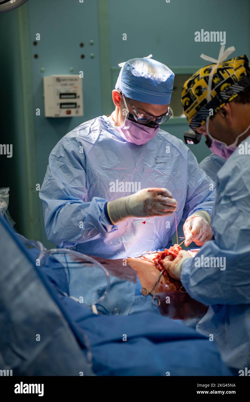 Hernia bilateral hi-res stock photography and images - Alamy