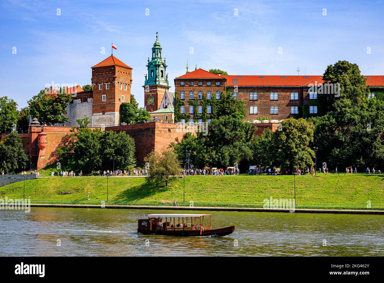 Scenic view of the Wawel Royal Castle on a summer day, Krakow, Poland ...
