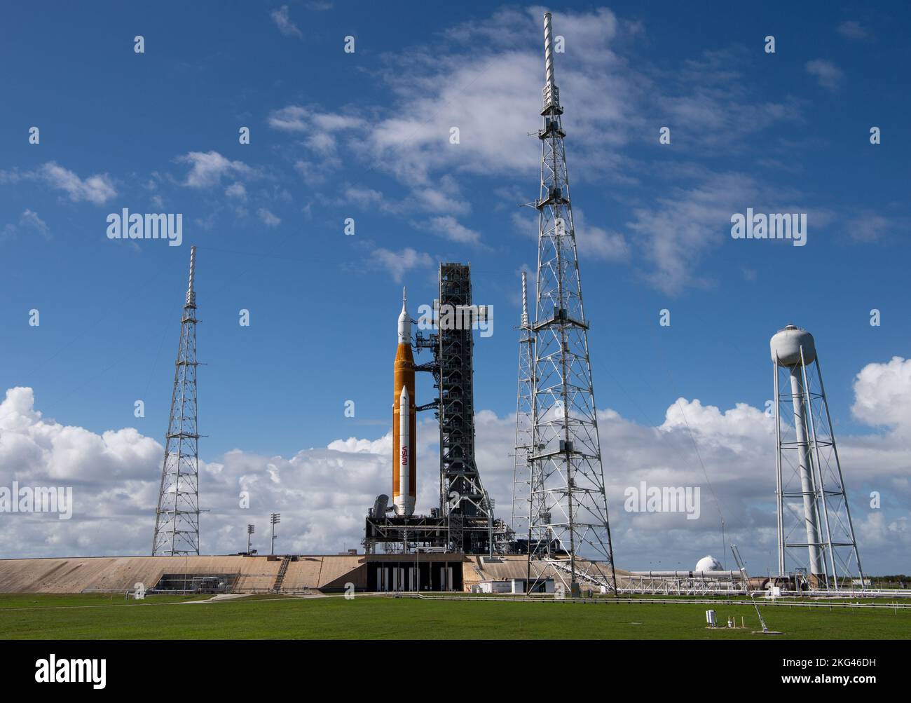 Artemis I Preflight. NASA’s Space Launch System (SLS) rocket with the ...